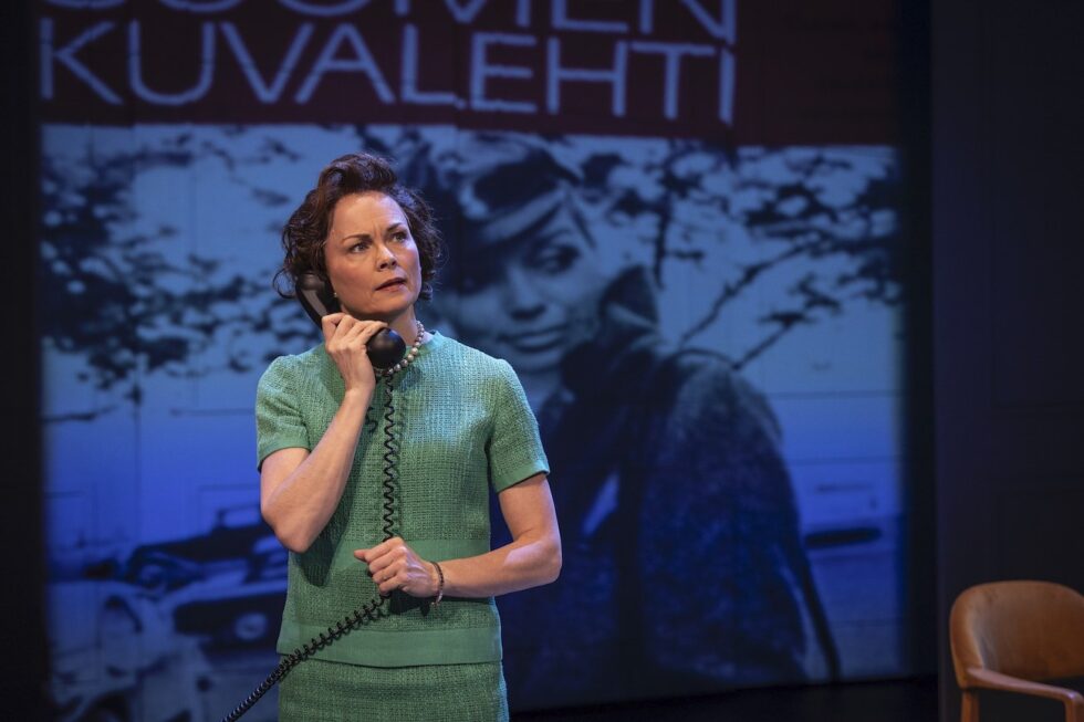 Minä, Tellervo peilaa ja luo naiskuvaa monelta vuosikymmeneltä aina ...