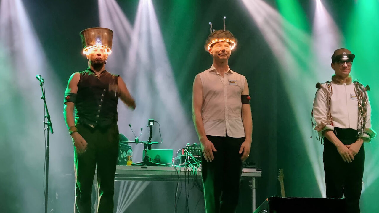 Äänellisesti ja visuaalisesti värikäs show – Pohjonen Alanko Seinäjoen ...