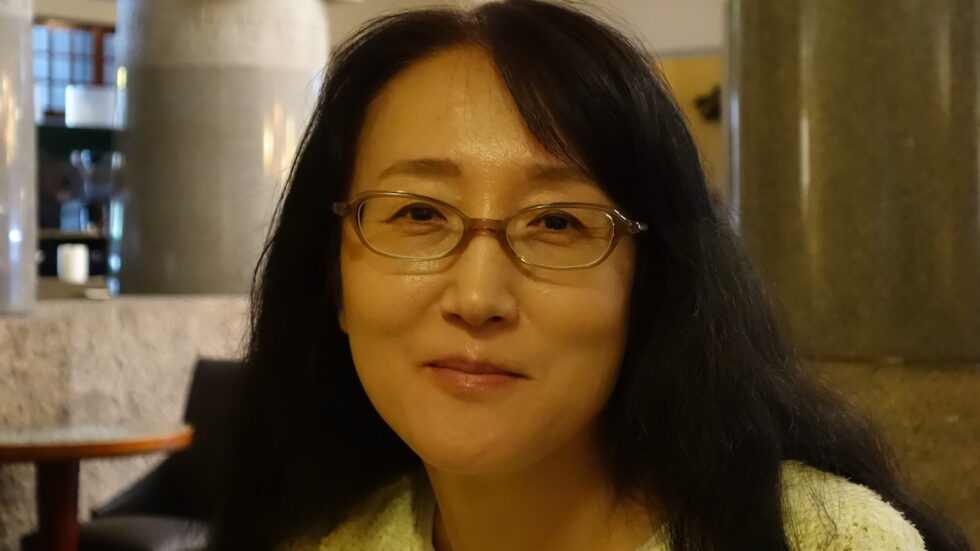 Mikä on kirjailijan tehtävä? ”Tärkeintä on kuunteleminen”, vastaa ...