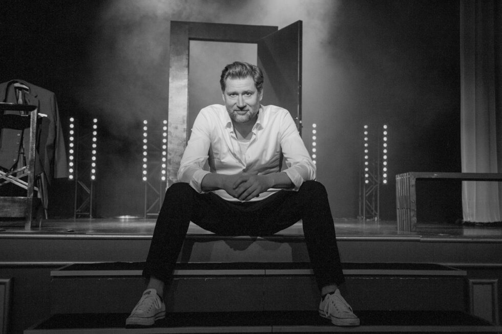 Lari Halme pistää itsensä likoon monologissa: ”Näytteleminen on lopulta ...